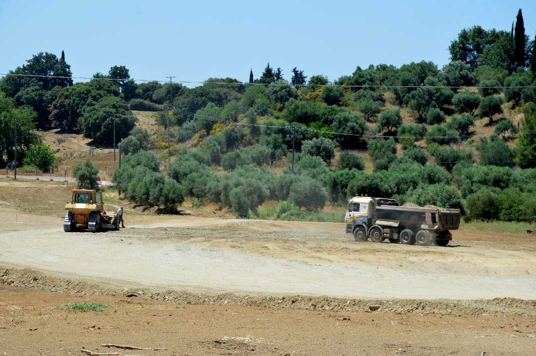 Γεράσιμος (Μάκης) Μπαλαούρας: Ο Μπαλαούρας στο εργοτάξιο της Intrakat ...